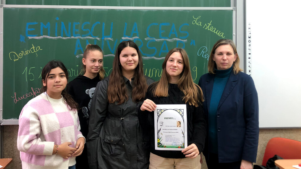 Eminescu la ceas aniversar | Școala Gimnazială Buza, Cluj